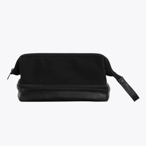 BEIS | Bags | Beis Dopp Kit Toiletry Bag | Poshmark